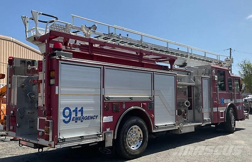 2003 PIERCE SKY BOOM 65 FT LADDER FIRE TRUCK, 2003, Bartow, Florida ...